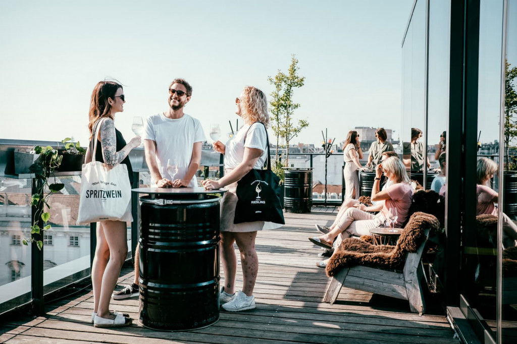 Die schönsten Rooftop Bars in Wien | 1000things