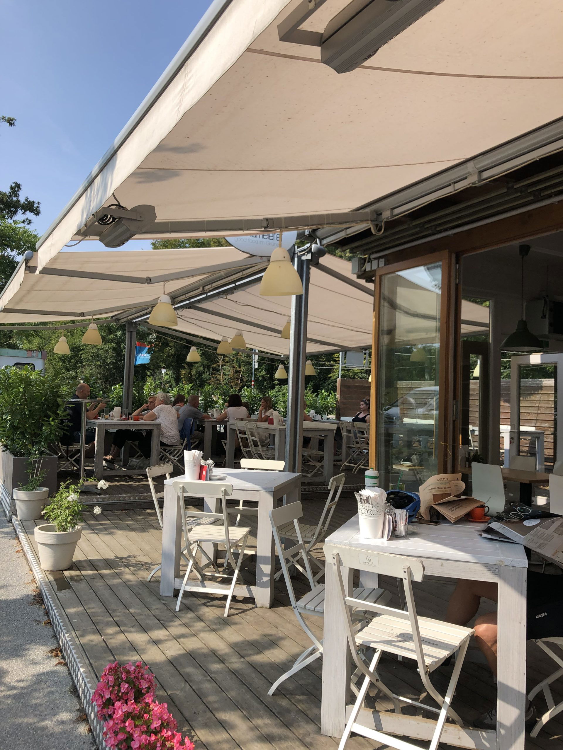 Die 7 schönsten Cafés im 17. Bezirk | 1000things