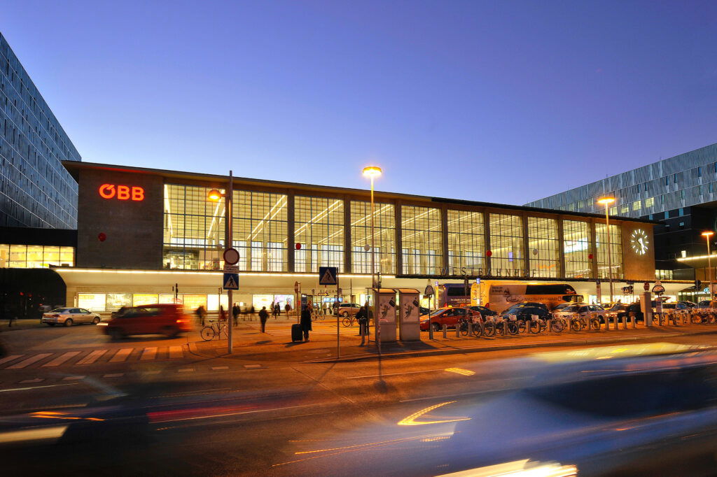 30 Tage, 199 Euro: Das ÖBB-Sommer-Upgrade für die 1. Klasse | 1000things