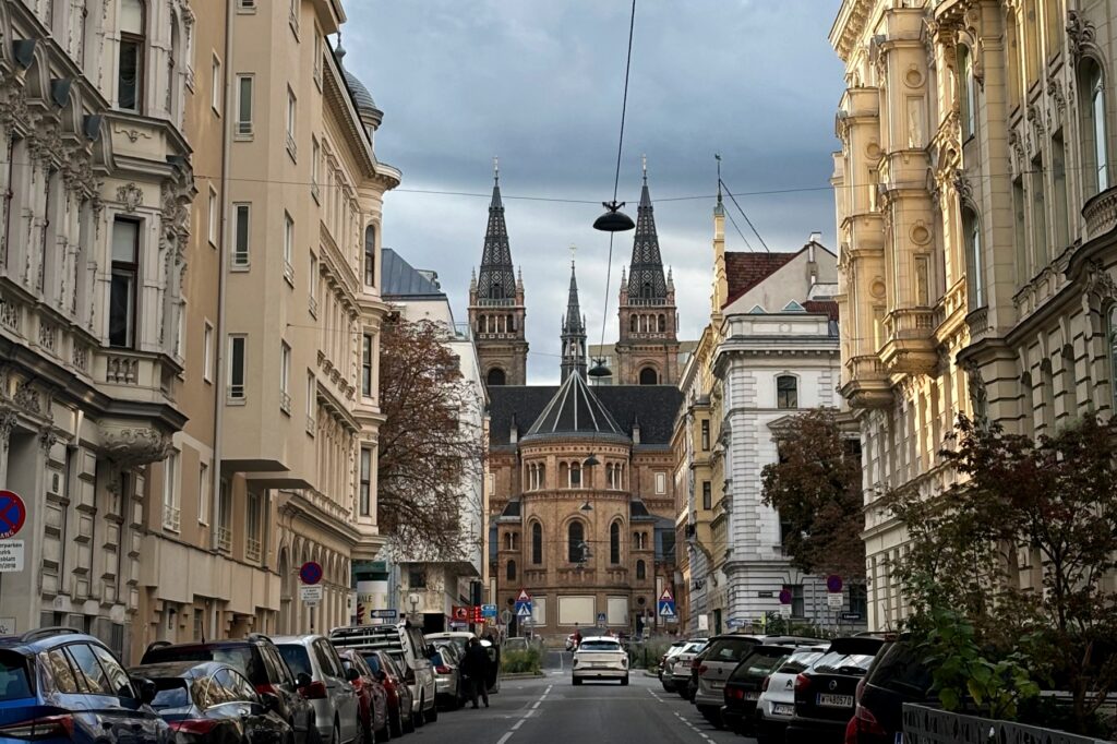 Neueröffnung in Wien: Club LUCIA in den Stadtbahnbögen | 1000things