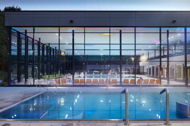 Frei- bis Hallenbad: Die 9 schönsten Schwimmbäder in München | 1000things