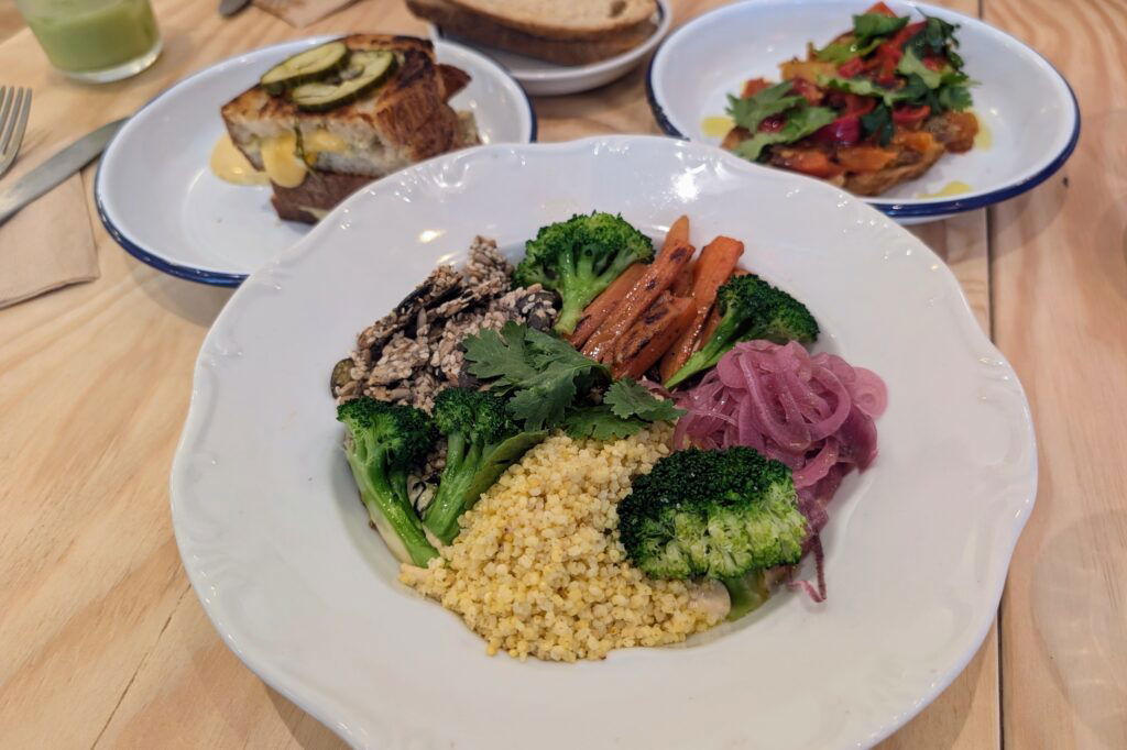 Neueröffnung: Veganes Restaurant LARA kommt im Juni | 1000things